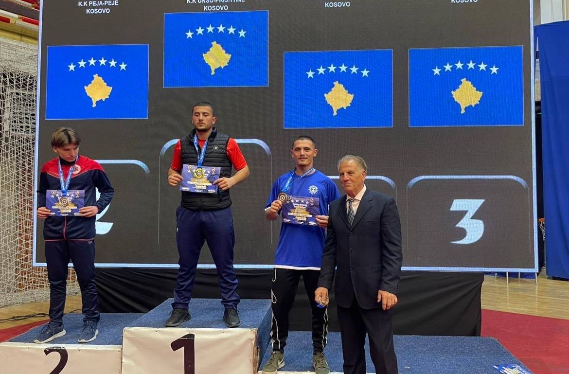 Klubi i karatesë ‘Policia e Kosovës’ fiton medalje të bronztë në ... Klubi i karatesë ‘Policia e Kosovës’ fiton medalje të bronztë në ...